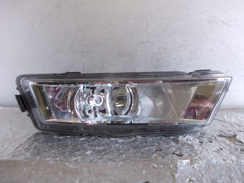 SKODA OCTAVIA III 3 halogen za 49.00PLN z Rybnik - Allegro - (6921394334)