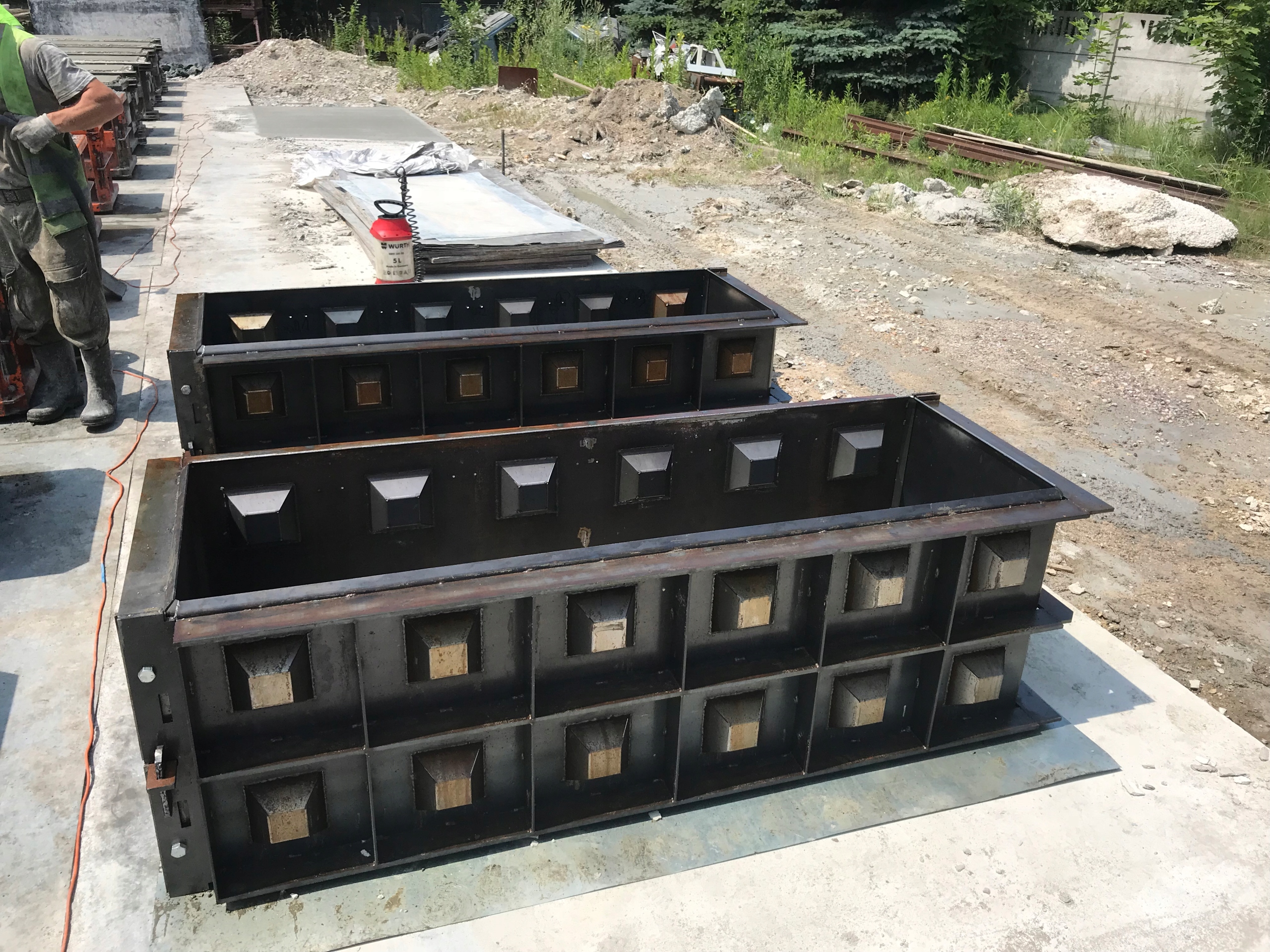 Formy lego, formy stalowe, bloki betonowe, mury op - 7579386775 ...