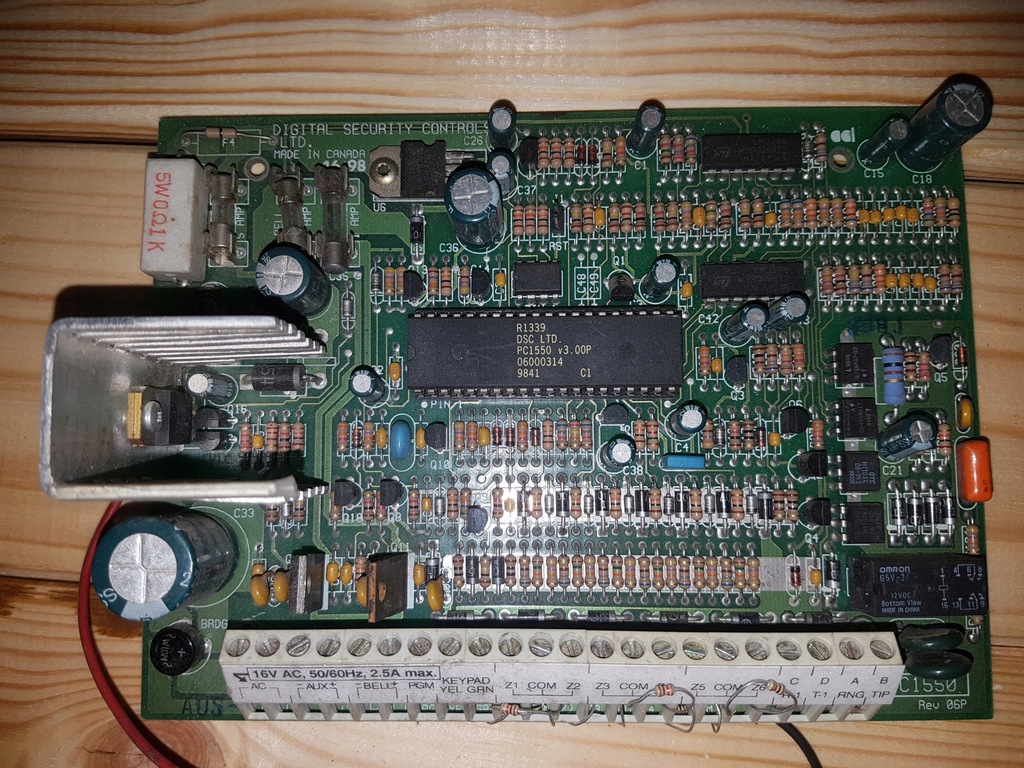 Centrala alarmowa DSC PC 1550 6 lini + klawiatura - 7553423595 ...