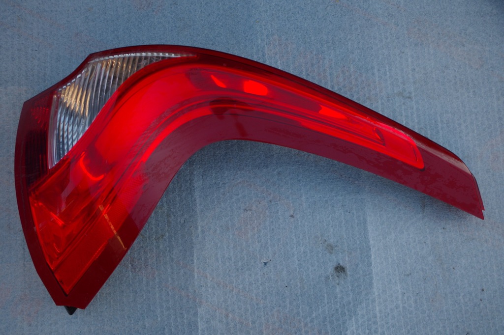 LAMPA TYŁ TYLNA PRAWA VOLVO XC60 LIFT 31323035 - 6794074801 - oficjalne ...