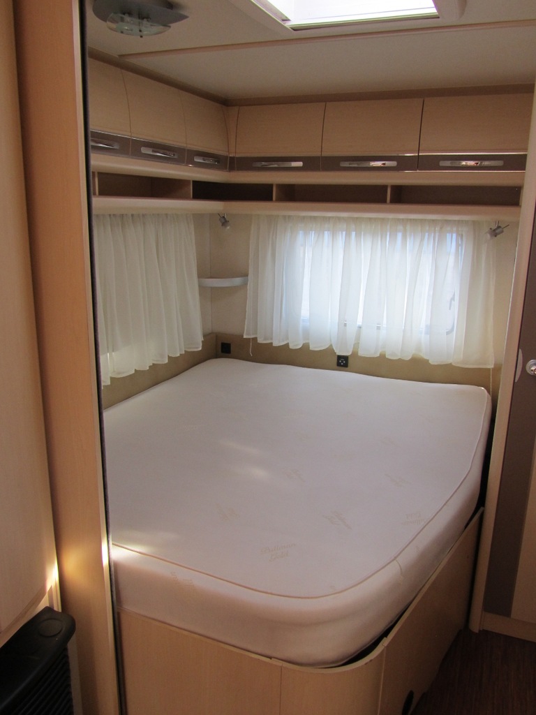 Hobby 645 VIP (640,650) 2010 r + przedsionek - 7393988698 - oficjalne ...