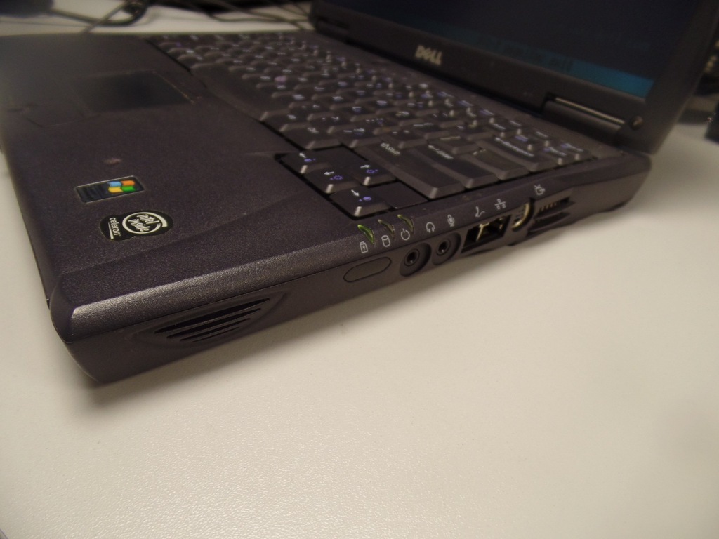 Dell pp01l Sprawny!! - 7124737433 - oficjalne archiwum Allegro