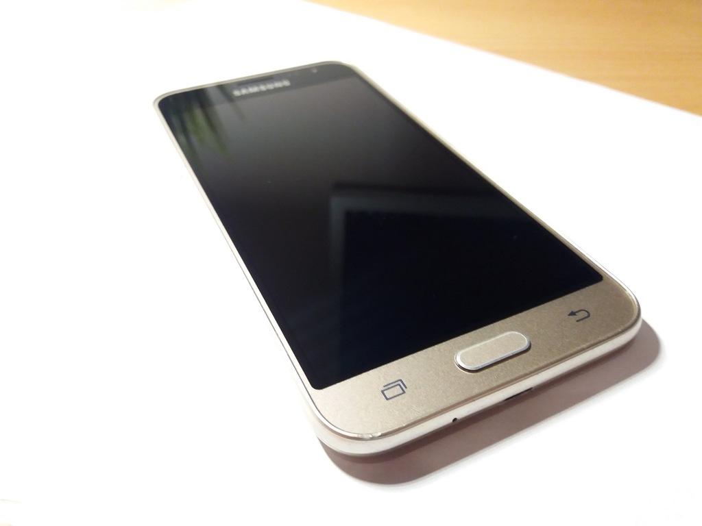 Samsung Galaxy J3 2016 (SM-J320FN) - 7062550331 - oficjalne archiwum ...