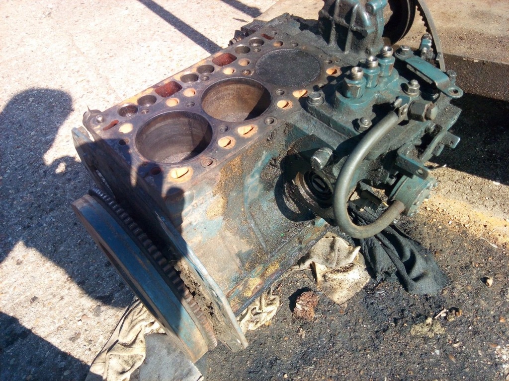 silnik Kubota D950 - 6541930990 - oficjalne archiwum Allegro