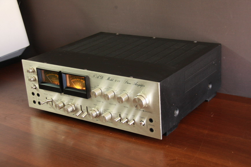 NAD MODEL 200 , UNIKATOWY WZMACNIACZ VINTAGE . - 7119730610 - oficjalne ...