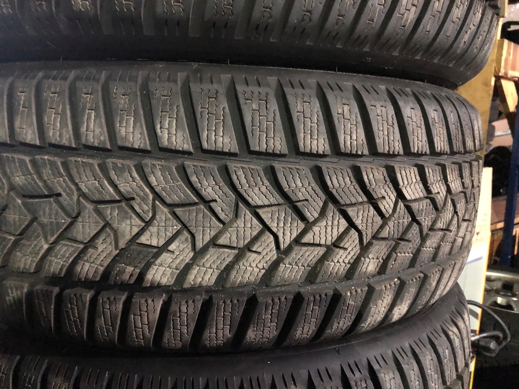 OPONA OPONY ZIMOWE 205/55/16 2016r 8mm DUNLOP - 7233601160 - oficjalne archiwum Allegro