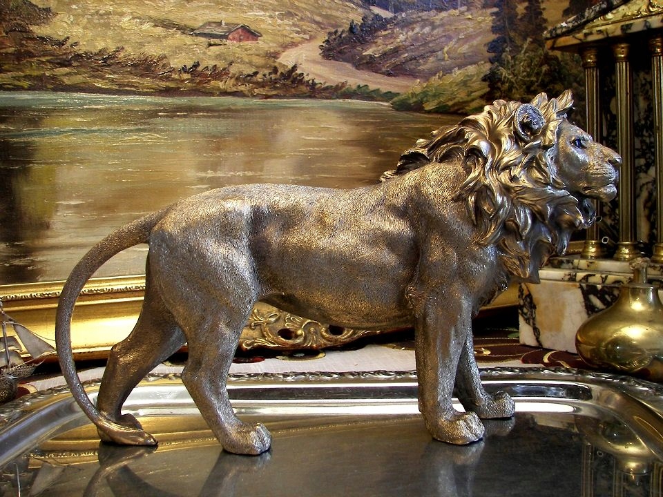 LEW SYMBOL SIŁY WŁADZY PREZENT SZEFA STYL VERONESE - 6899030031 ...