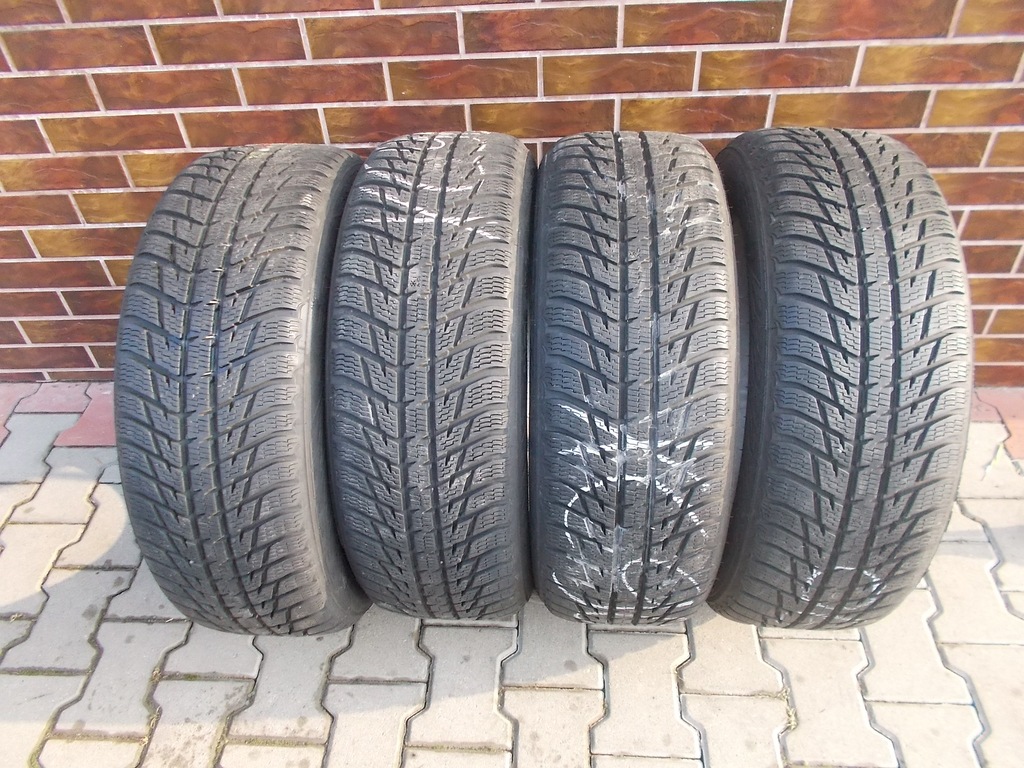 4 OPONY ZIMOWE NOKIAN 235/55/19 2015' 3x8,30 1x8mm - 6703898694 - oficjalne archiwum Allegro
