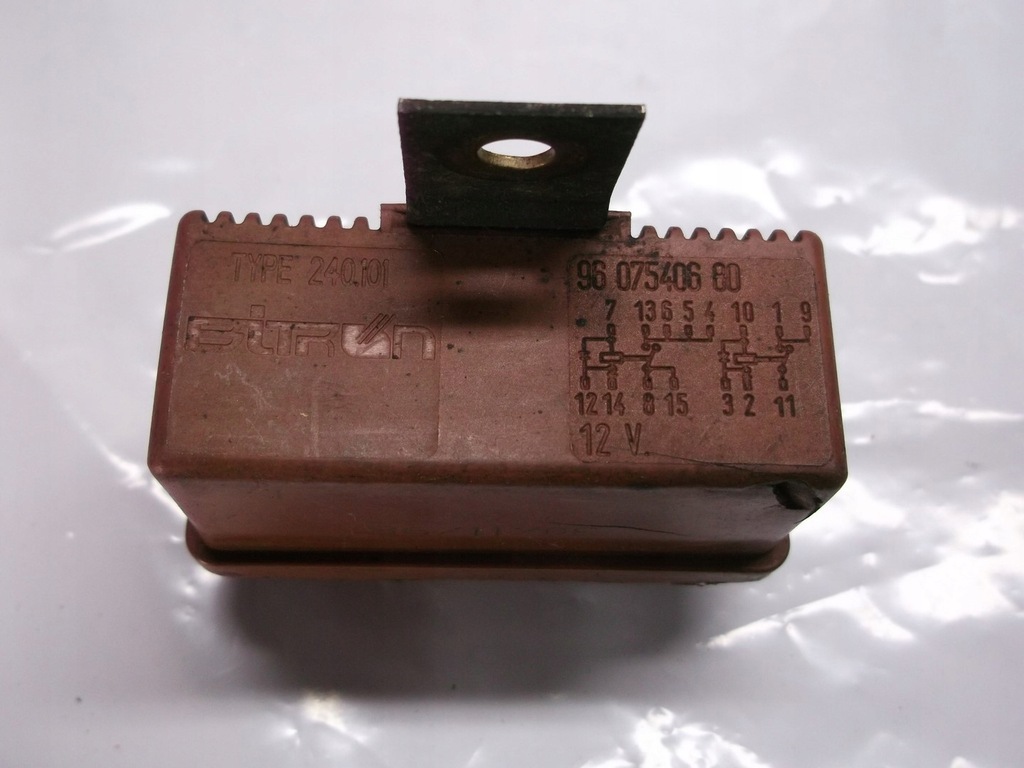 Peugeot PRZEKAŹNIK POMPY PALIWA 9607540680 - 7647205216 - oficjalne ...