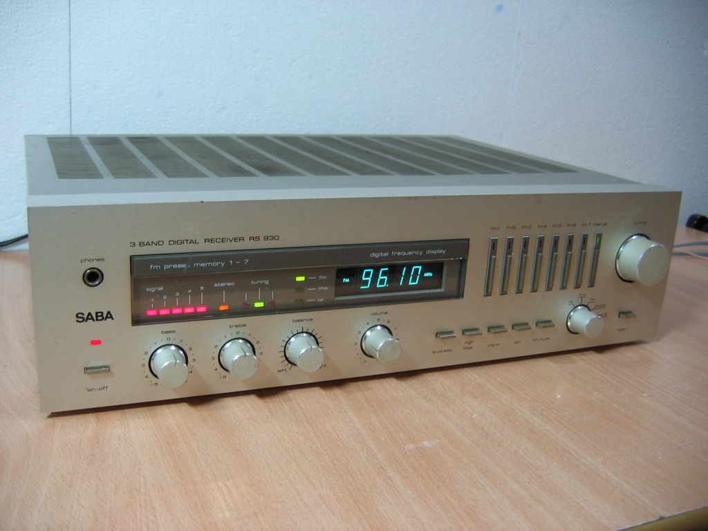 AMPLITUNER SABA RS 930 - 7085576794 - oficjalne archiwum Allegro