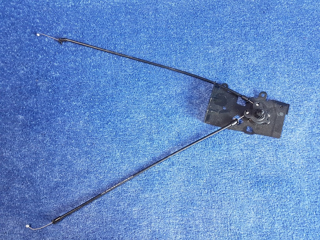 AUDI Q7 LINKA CIĘGNO BOWDENA 4M0823529E - 7375723342 - oficjalne ...