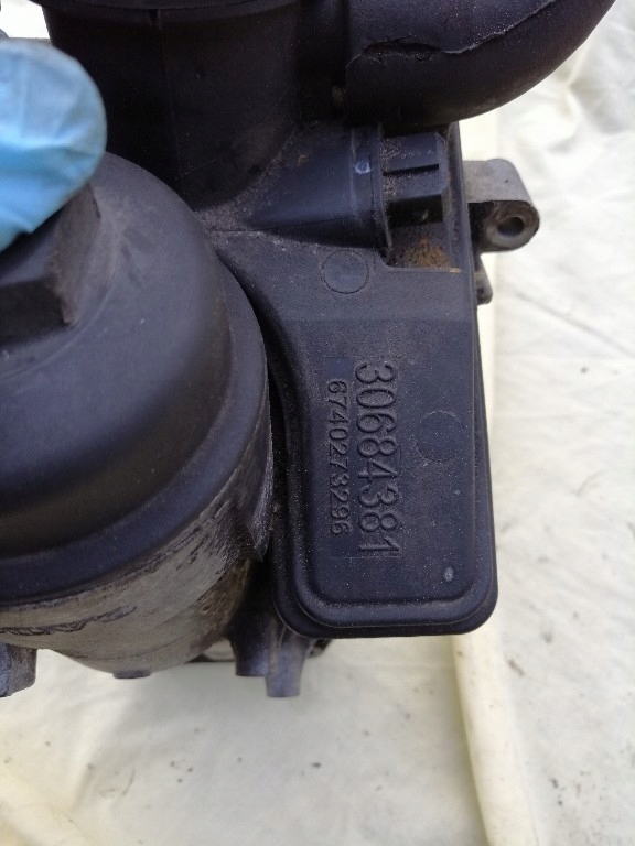 obudowa filtra oleju volvo s40 v50 2.4iFocus 2.5t - 7668464830 - oficjalne archiwum Allegro